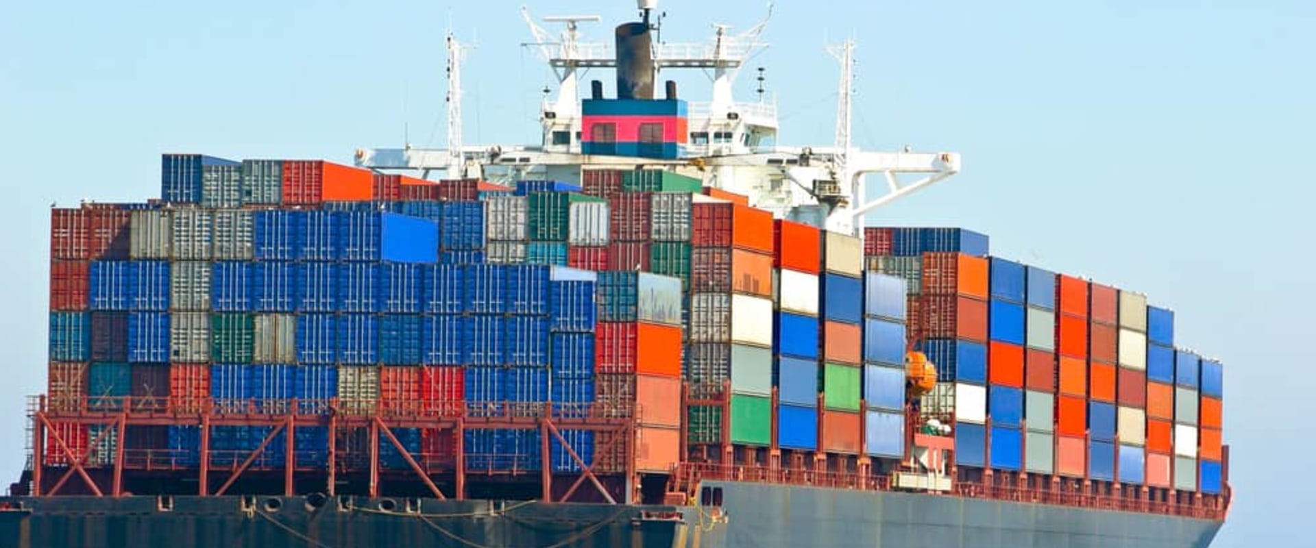 How many types of shipping containers are there?